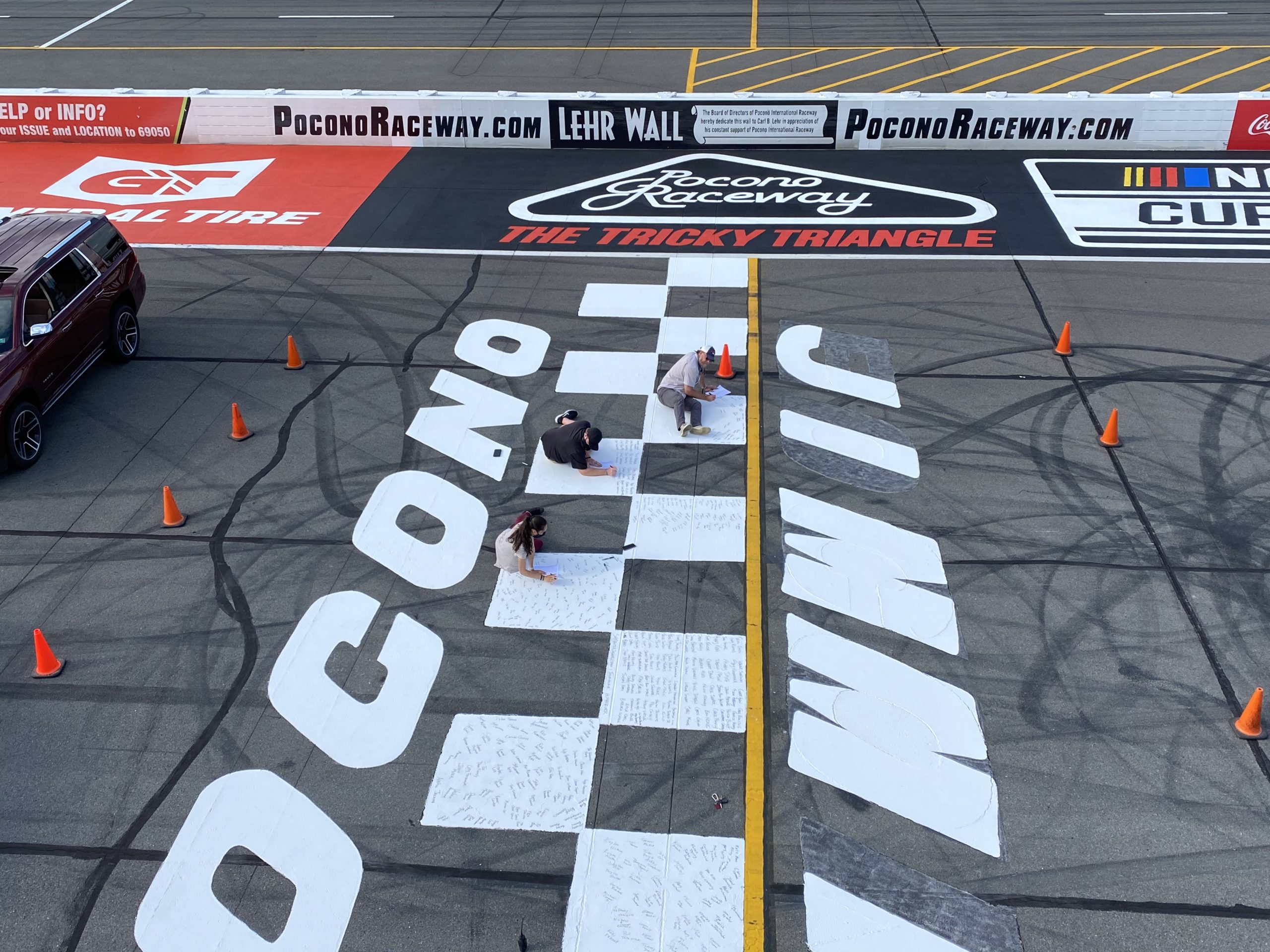 Sign The Start/Finish Line - Pocono Raceway - The Tricky Triangle